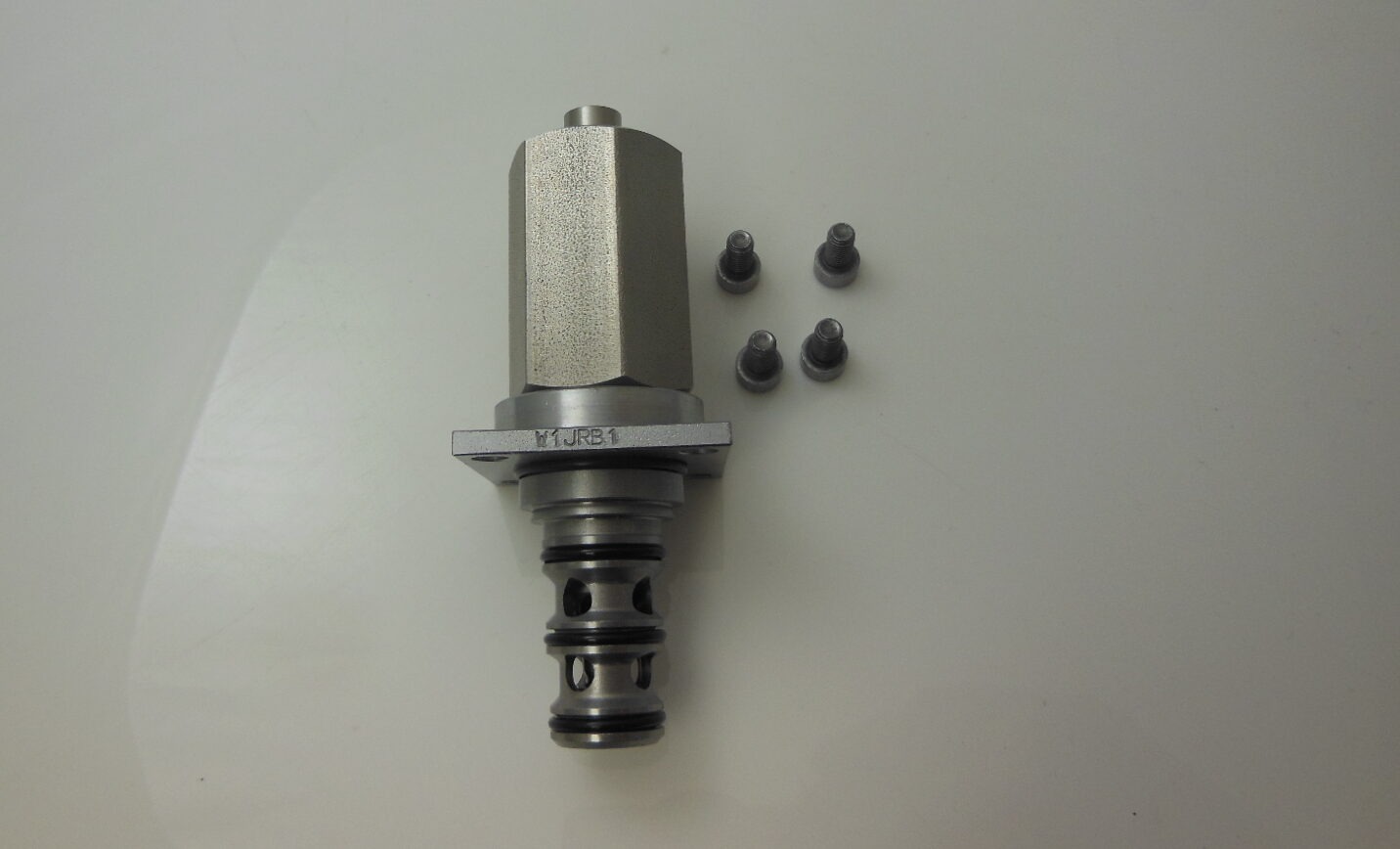 Directional Control valve - www.winel.nl