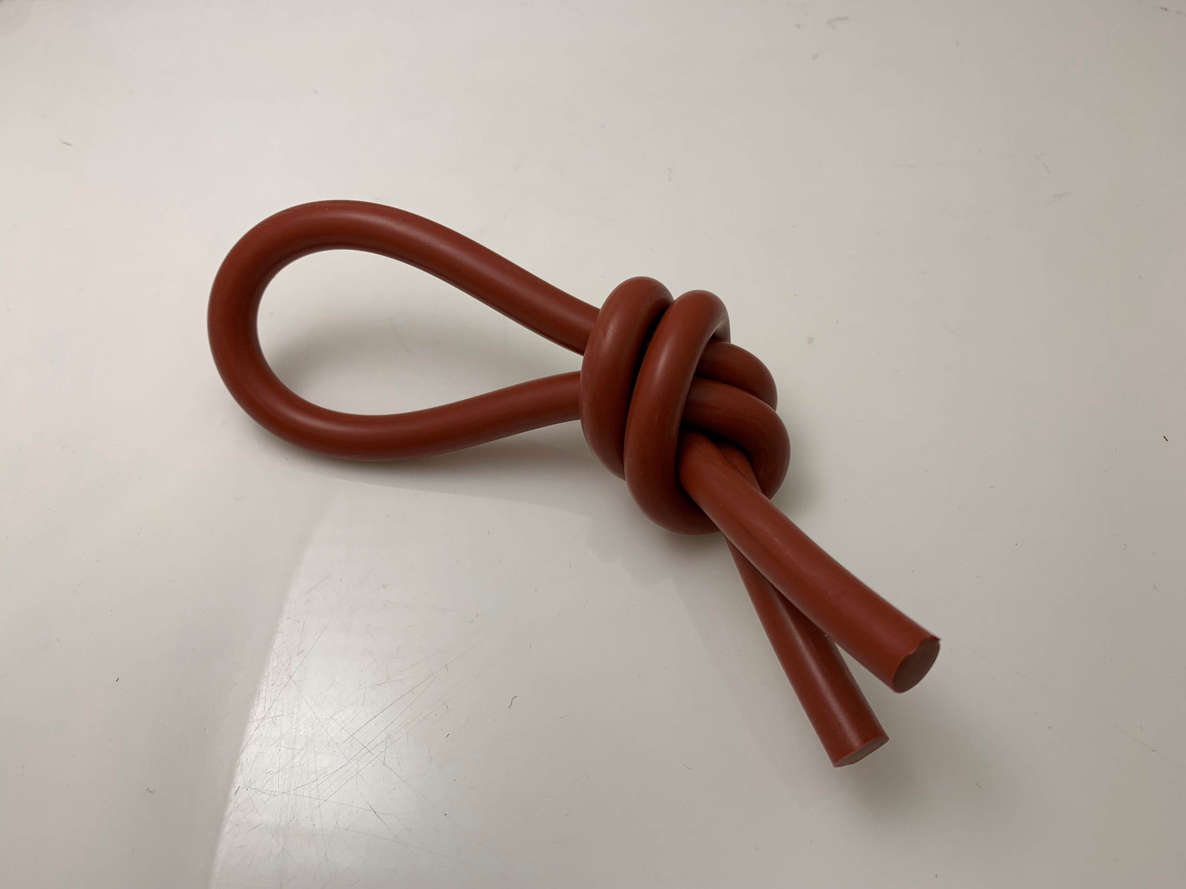 Offshore Red Silicone Door Seal - 9 mm - www.winel.nl